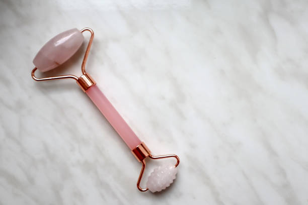 Mastering the Use of Rose Quartz Face Roller: A Comprehensive Guide